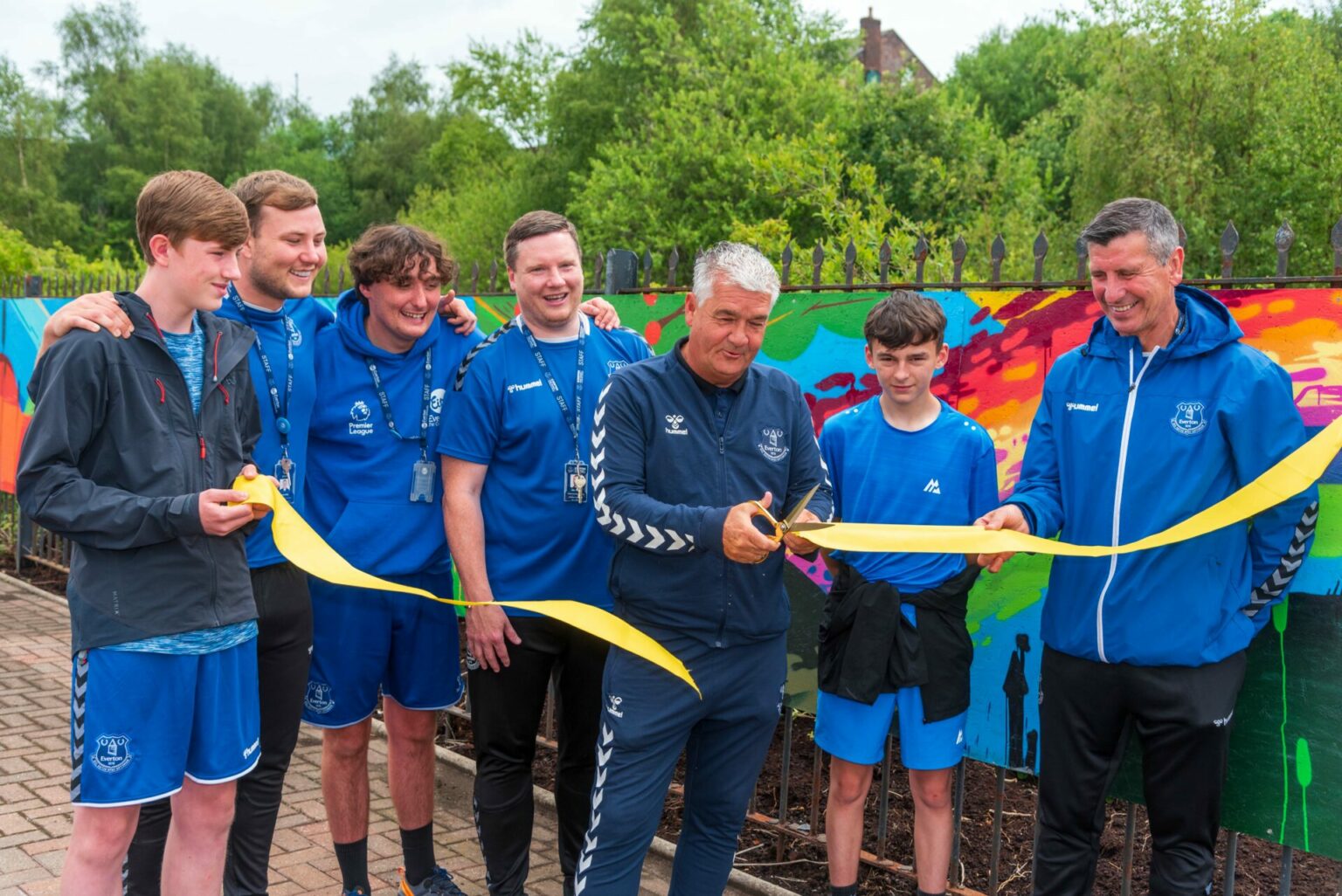 Everton in the Community and Merseyrail unveil mural