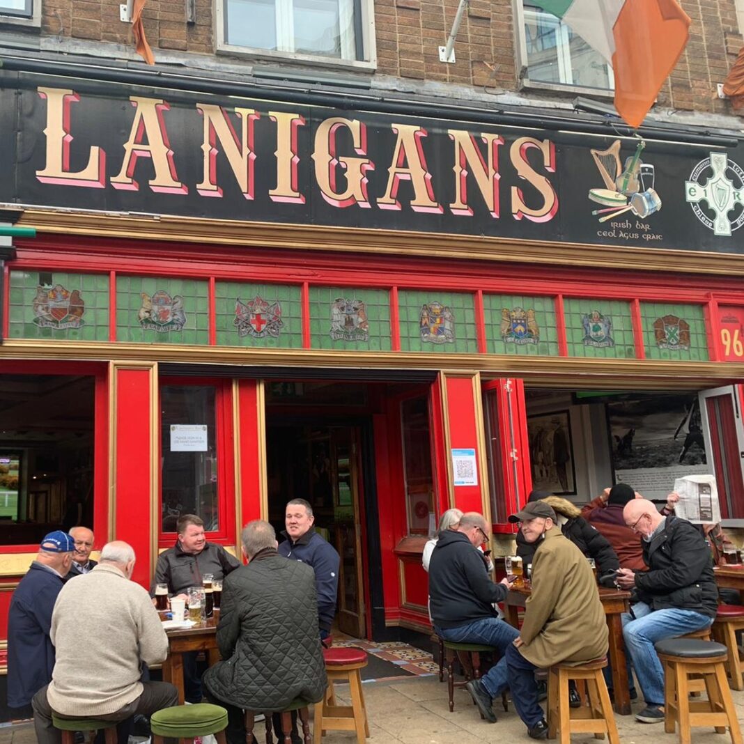Live Sports Bars in Liverpool to watch all the action - Explore Liverpool